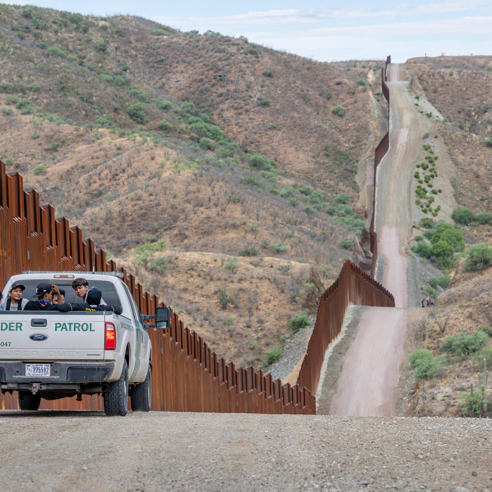 Illegal border crossings plunge to levels not seen in decades amid ...