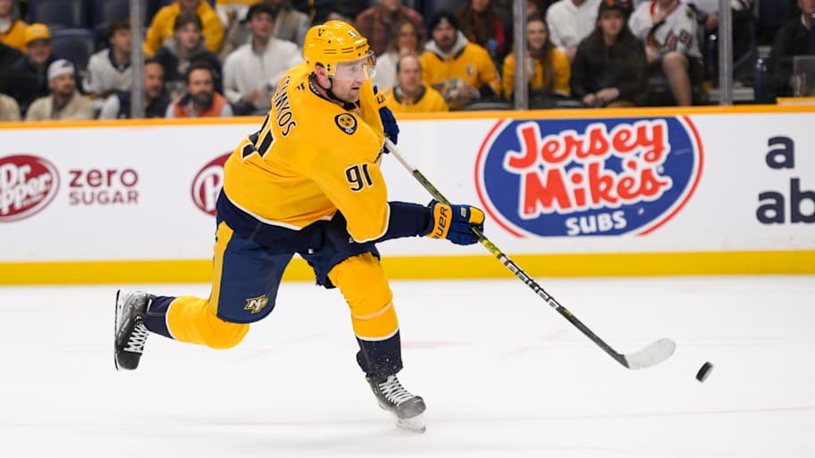 Predators' Steven Stamkos's Gaffe Results in Islanders Scoring Rare ...