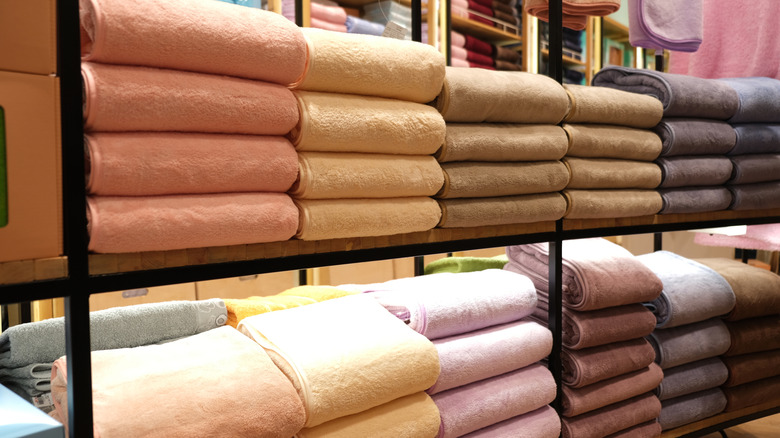 Waffle Knit Or Terry Cloth: Does It Matter Which Type Of Towel You Buy?