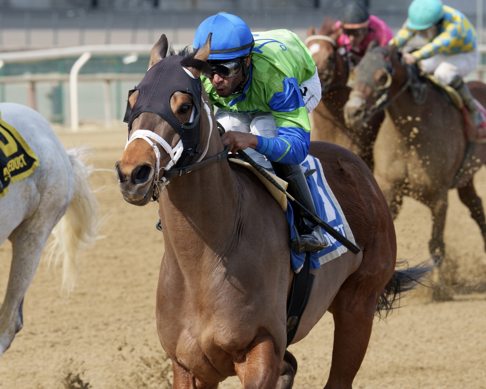 Full Moon Madness Prominent From Get-Go For Graded Breakthrough In Tom Fool