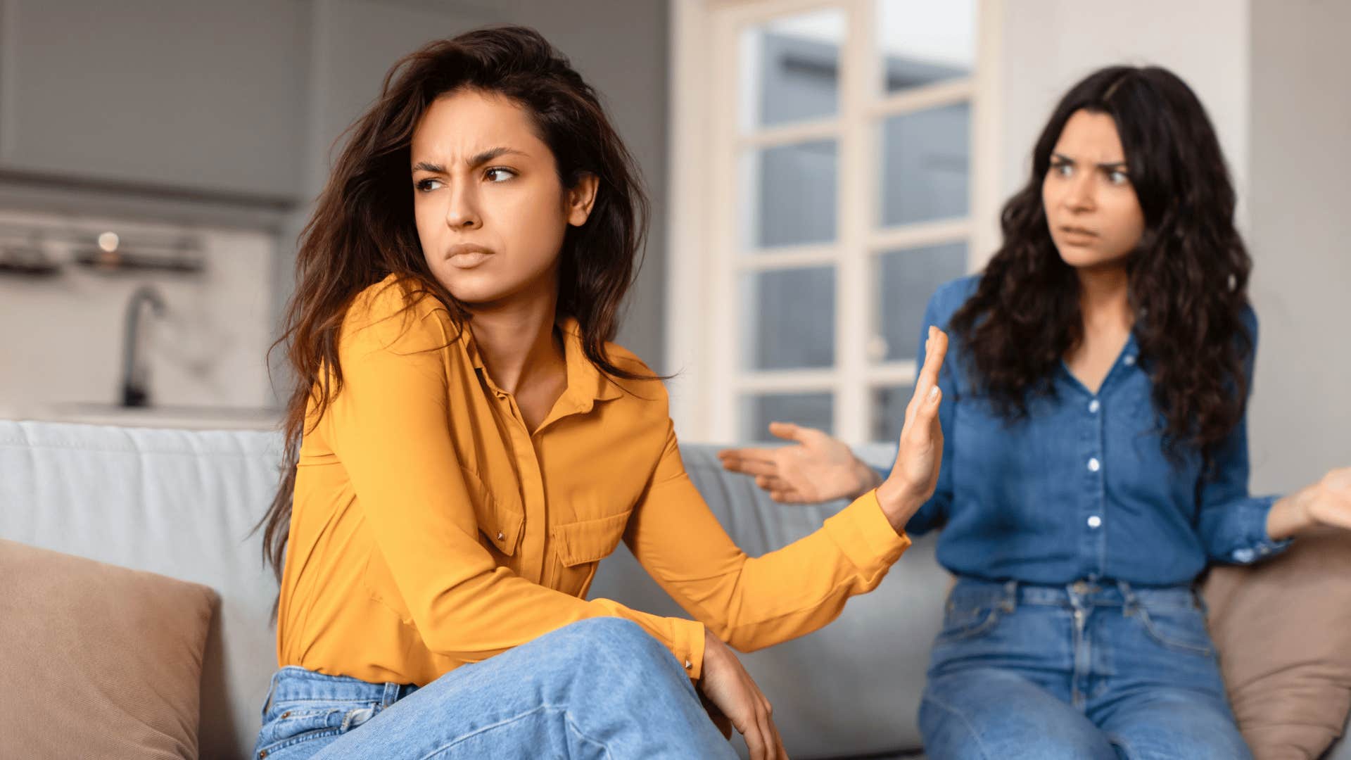 11 Signs You're Dealing With An Emotionally Unhinged Person, According ...