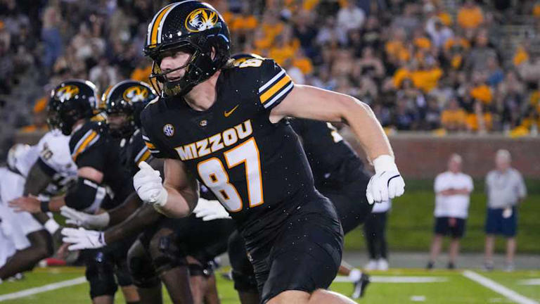 Saturday championship matchups at Oregon (OSAA) wrestling state tournament