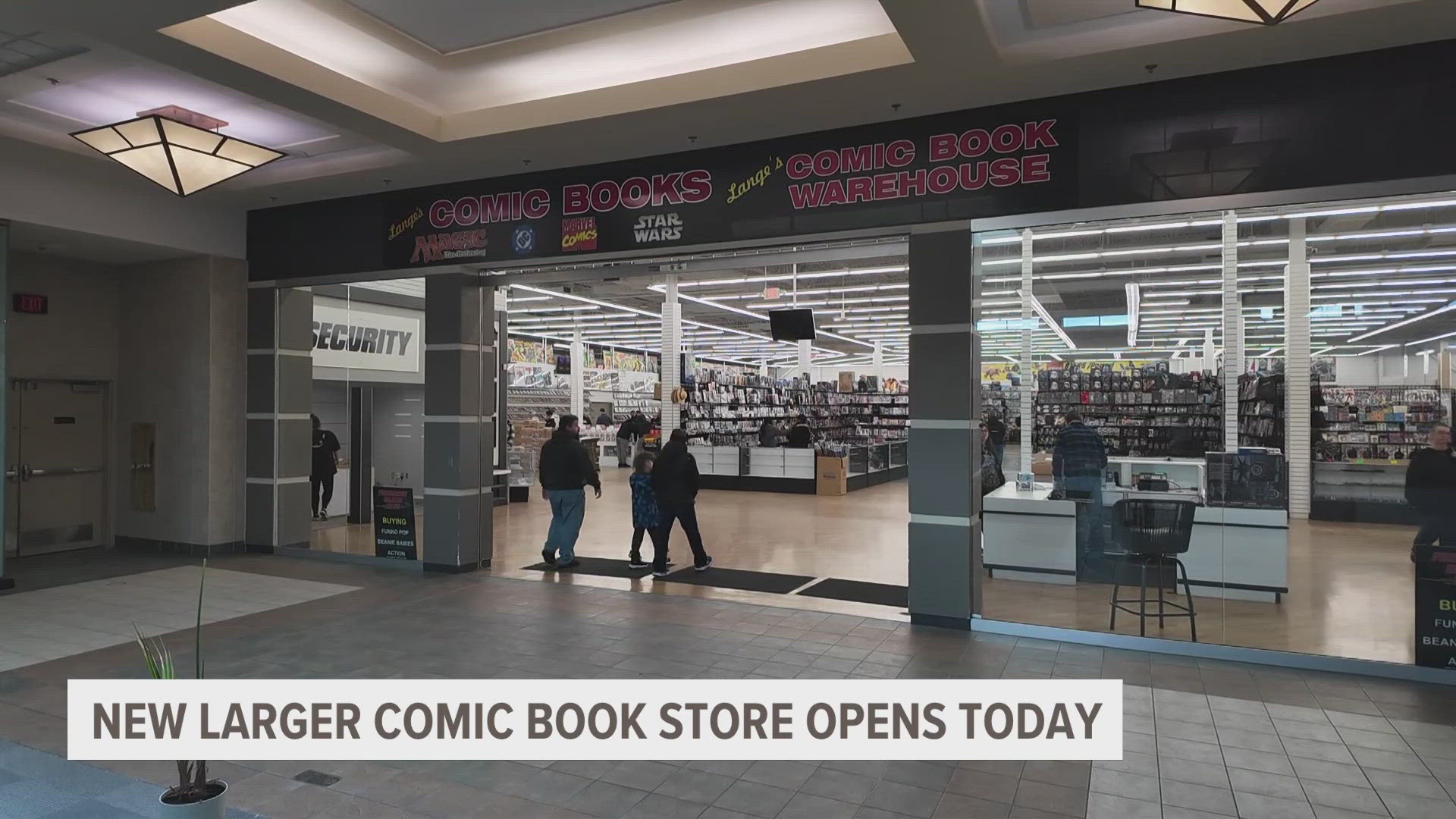 Comic store fills massive home at The Lakes Mall