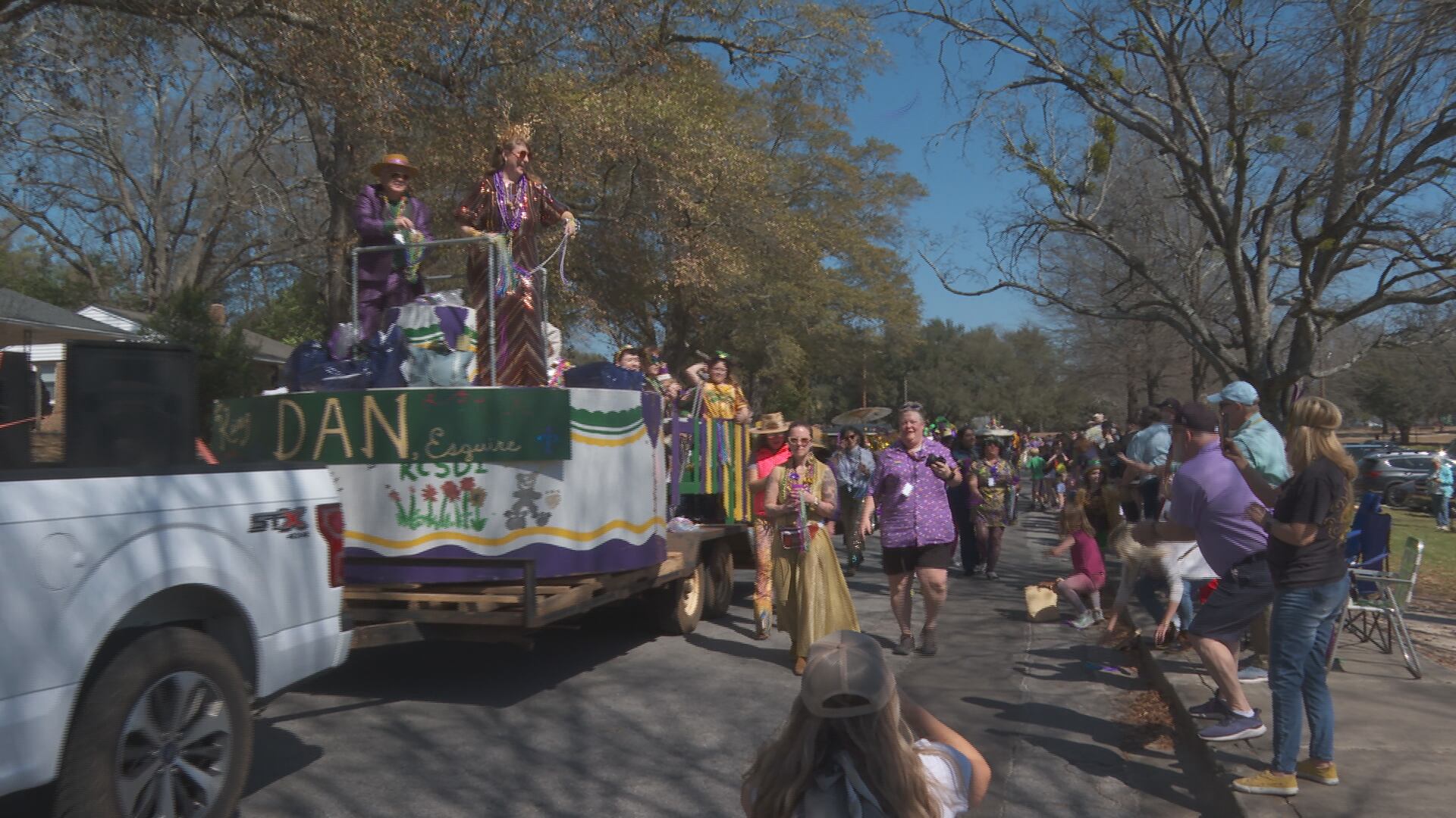More than one thousand celebrate 15th Annual Mardi Gras Columbia Festival