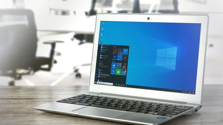 Microsoft faces massive outage: Outlook, Xbox services affected ...