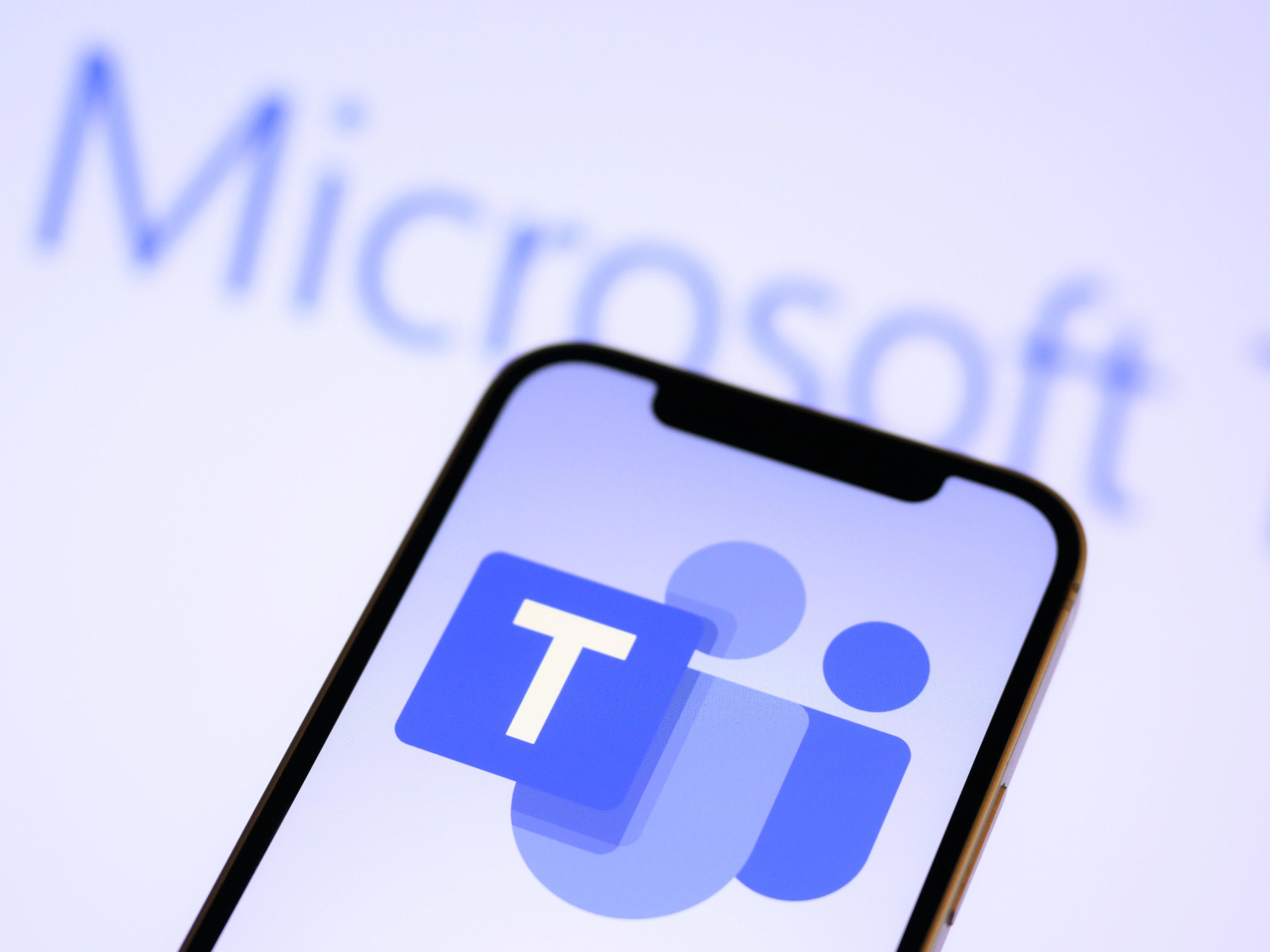 Microsoft Outlook suffers global outage