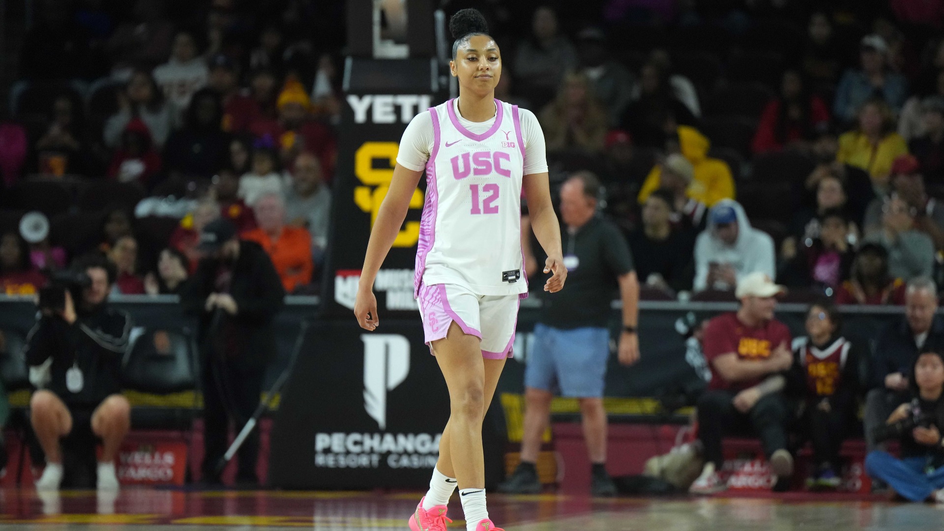 JuJu Watkins Leads USC to Victory Over UCLA, 71-60
