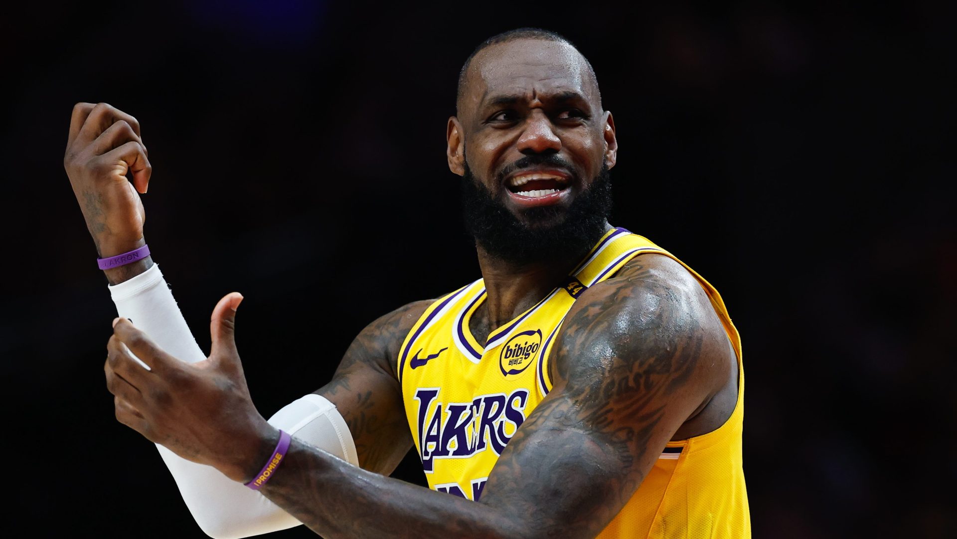 Los Angeles Lakers Forward LeBron James Named Western Conference Player ...