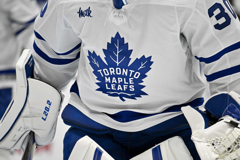 Maple Leafs sign Borya Valis to entry-level deal
