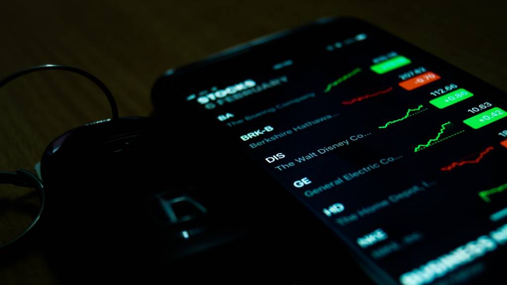 US stock market declines for fourth day