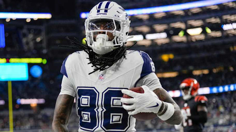 CeeDee Lamb Puts Pressure on Jerry Jones in Micah Parsons Contract ... CeeDee Lamb Puts Pressure on Jerry Jones in Micah Parsons Contract ...