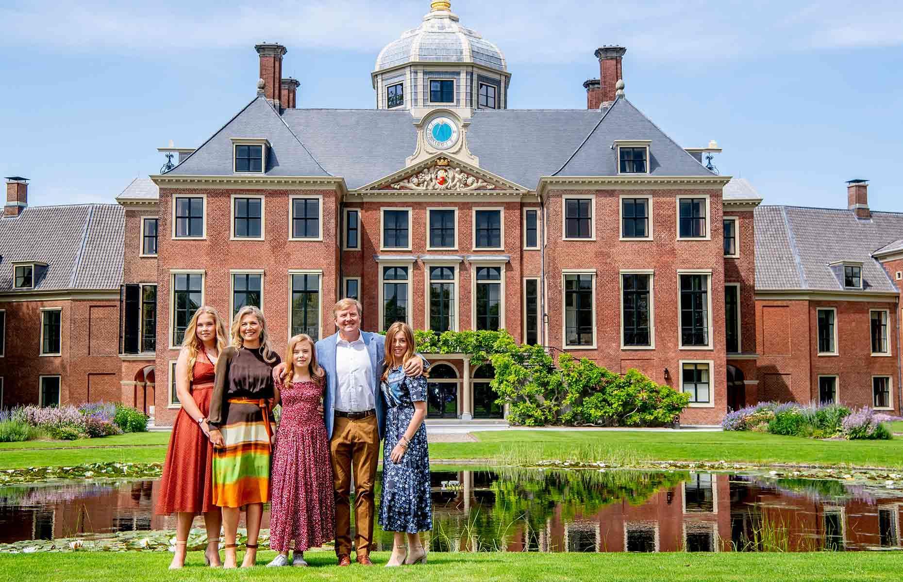 Step Inside The Grandest Royal Homes Around The World