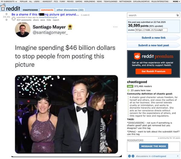 Yes, Elon Musk and Ghislaine Maxwell were once photographed together