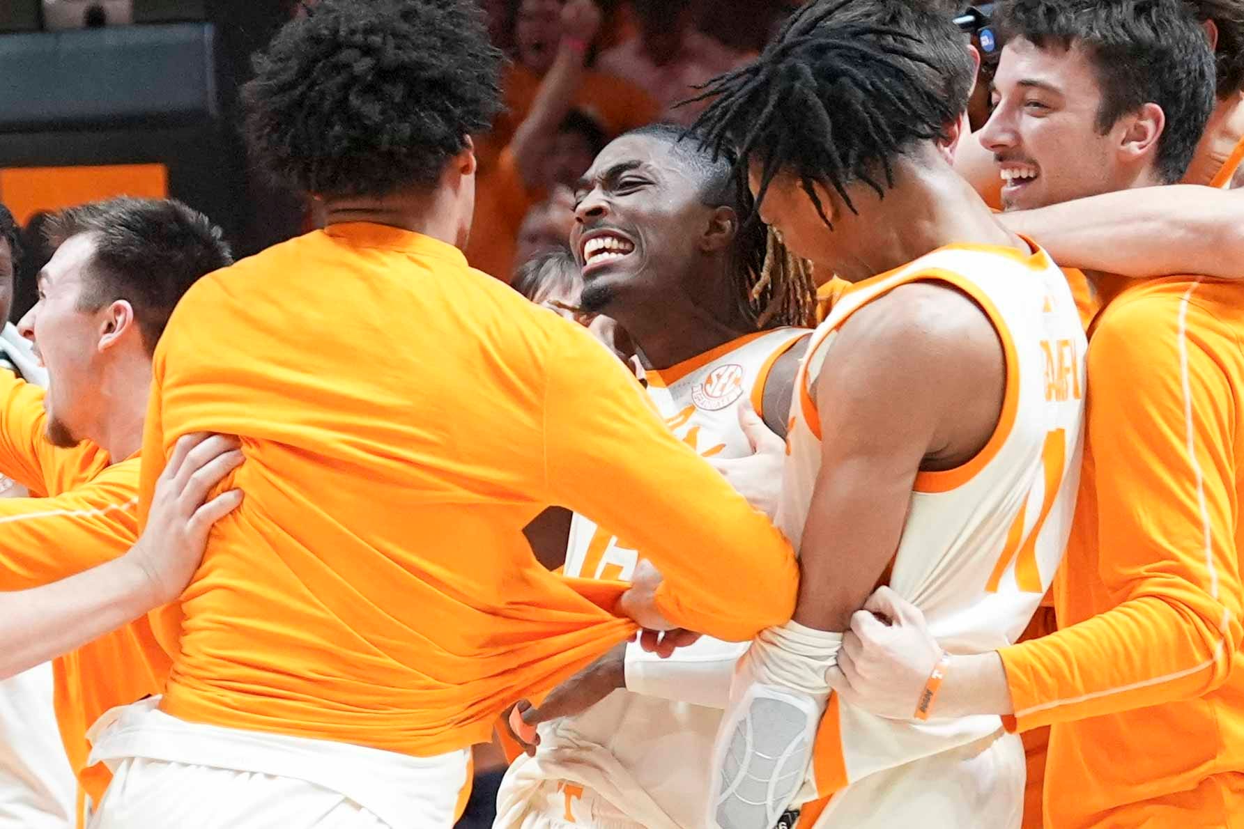 Tennessee's Jahmai Mashack follows up Alabama buzzer beater by raising ...