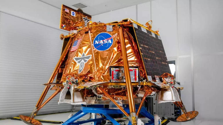 NASA's private Blue Ghost spacecraft poised for moon landing today: Where and when to watch