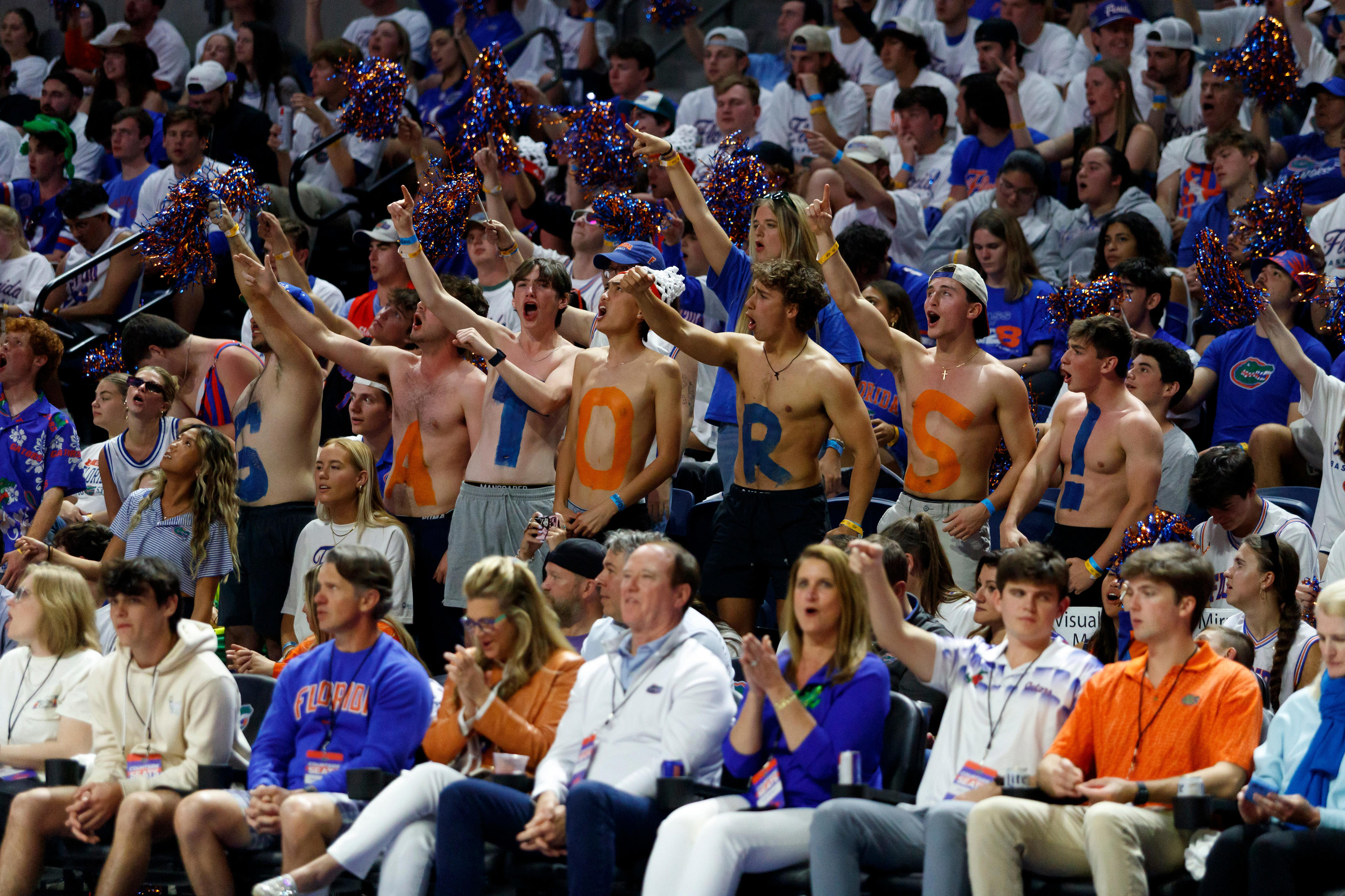 Florida basketball players and fans put on show for the nation on ...