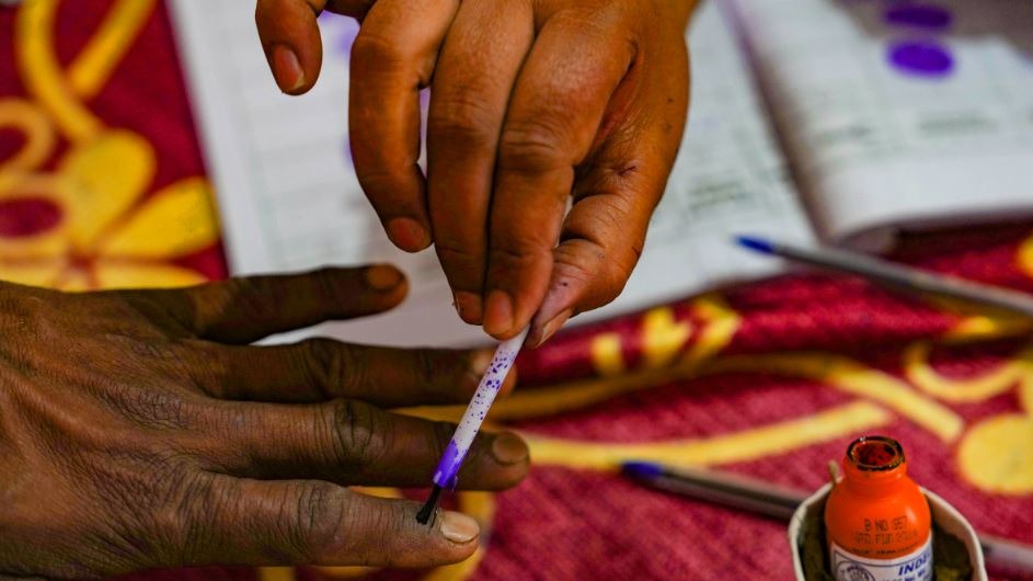 Duplicate voter ID numbers doesn't indicate fake voters, poll body ...