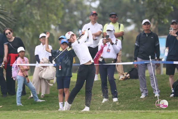 황유민, 대만 폭스콘 TLPGA 플레이어스 챔피언십 우승…신지애 1타 차 준우승