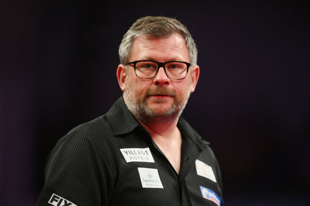 James Wade slams 'stupid' UK Open darts fans: 'They're idiots'