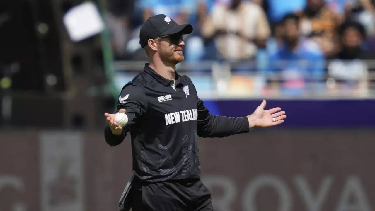 Champions Trophy: Virat Kohli stunned by flying, one-handed Glenn ...