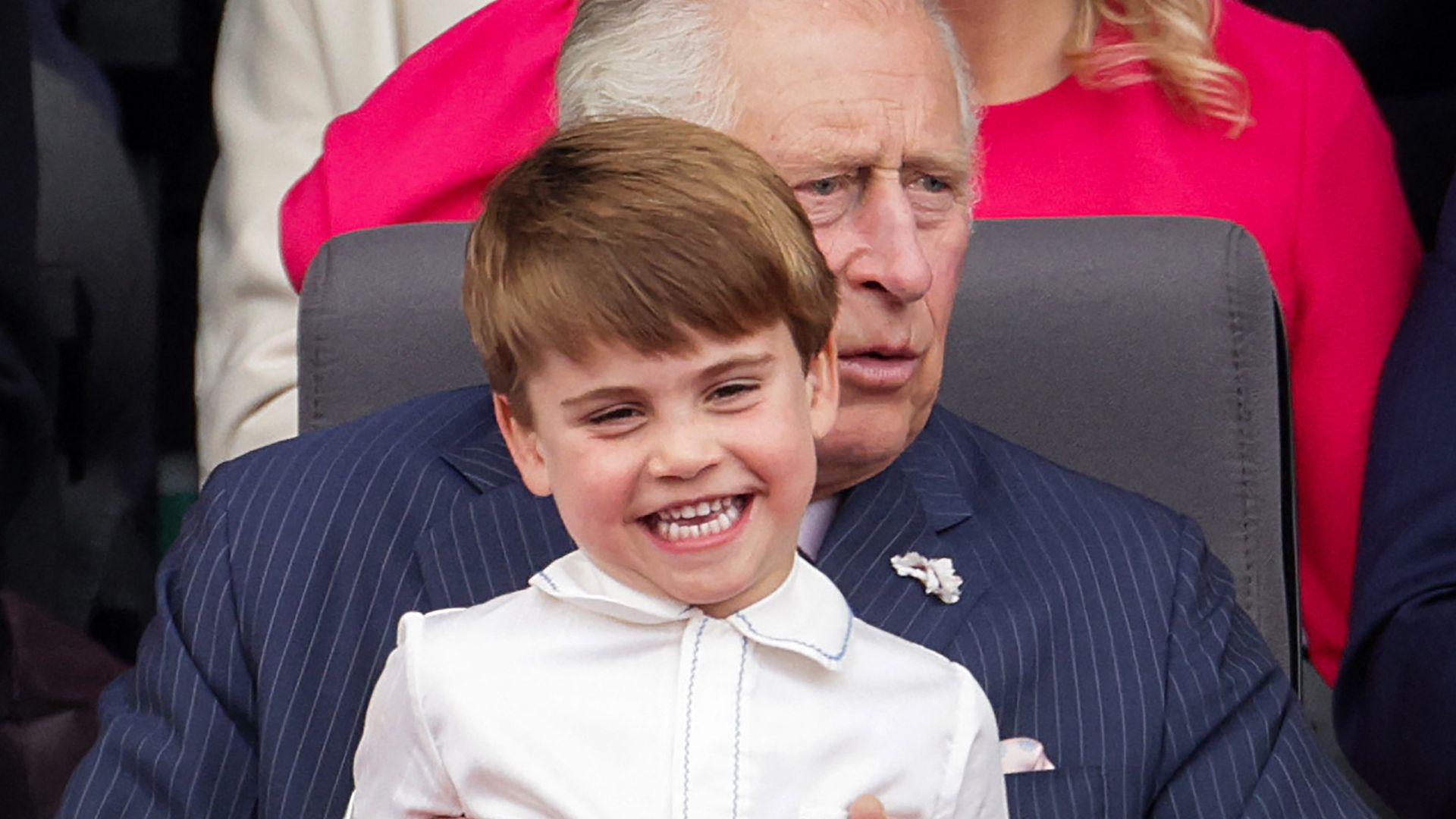 König Charles und Louis: Eine schöne Verbindung durch Namen