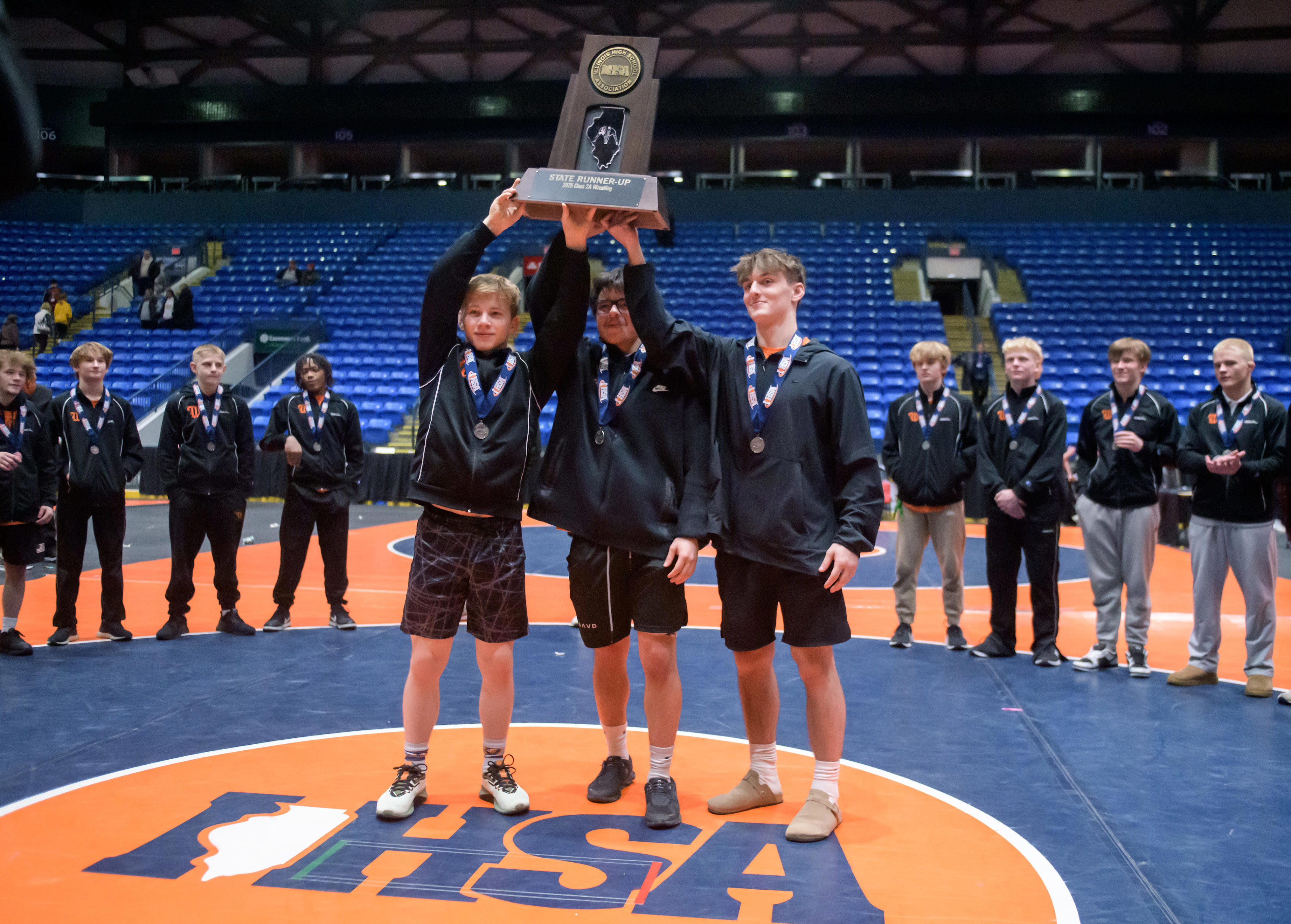 'We needed perfect': Washington wrestling takes second place at IHSA ...