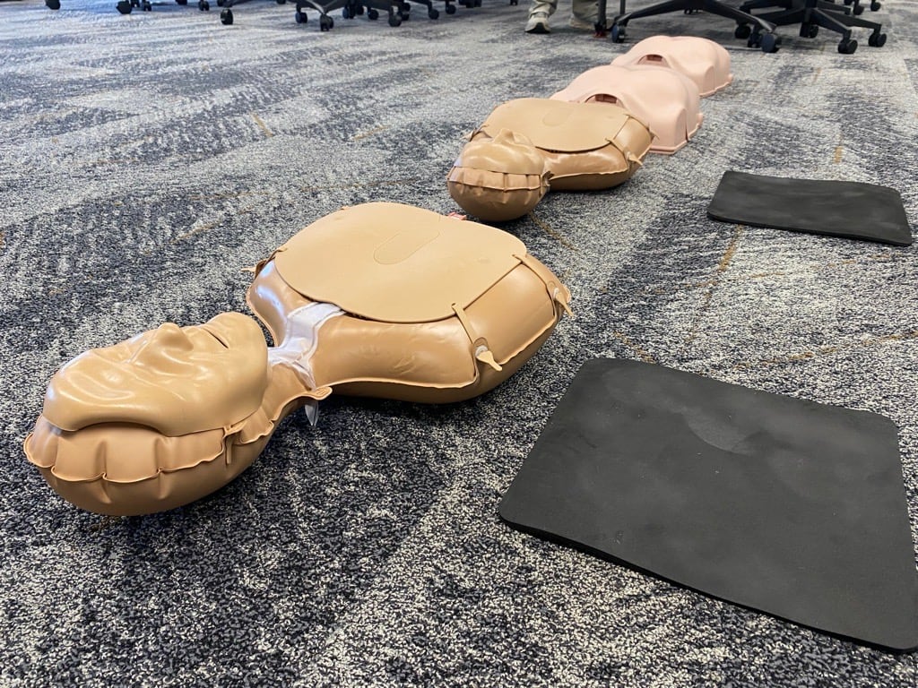 ‘Hands on Heroes’ CPR event breaks record for number trained at one time