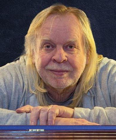 Rick Wakeman domani al Fabbri. In anteprima la sua ’Yessonata’