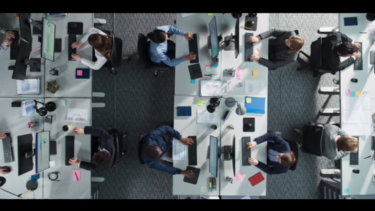 Delhi Man Joins Company With ‘No Woman’, Calls It ‘Drama & Politics ...