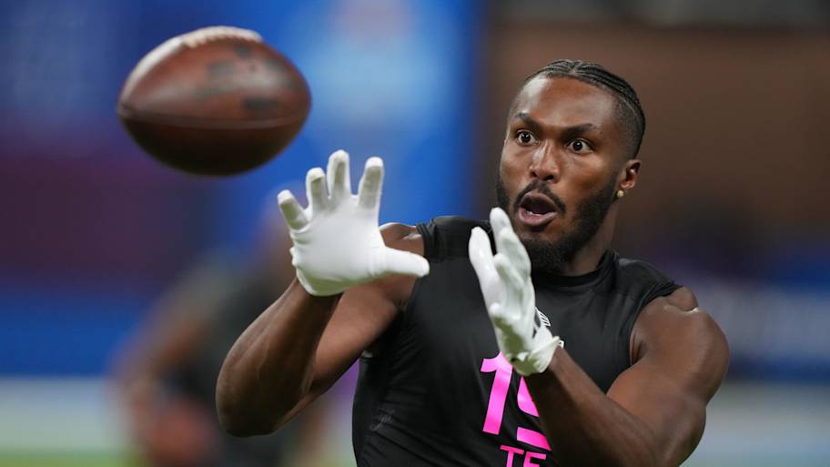 South Carolina TE, Joshua Simon Listed As Winner From NFL Scouting Combine