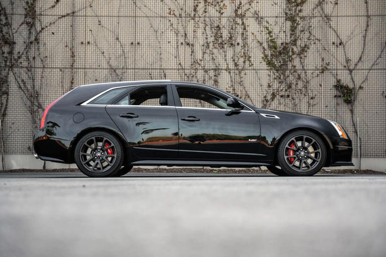 2014 Cadillac CTS-V Six-Speed Wagon: Fast Rarity Is up for Auction