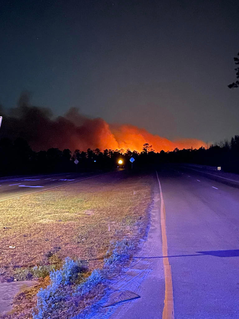 Wildfires rage across the Carolinas; South Carolina governor issues ...