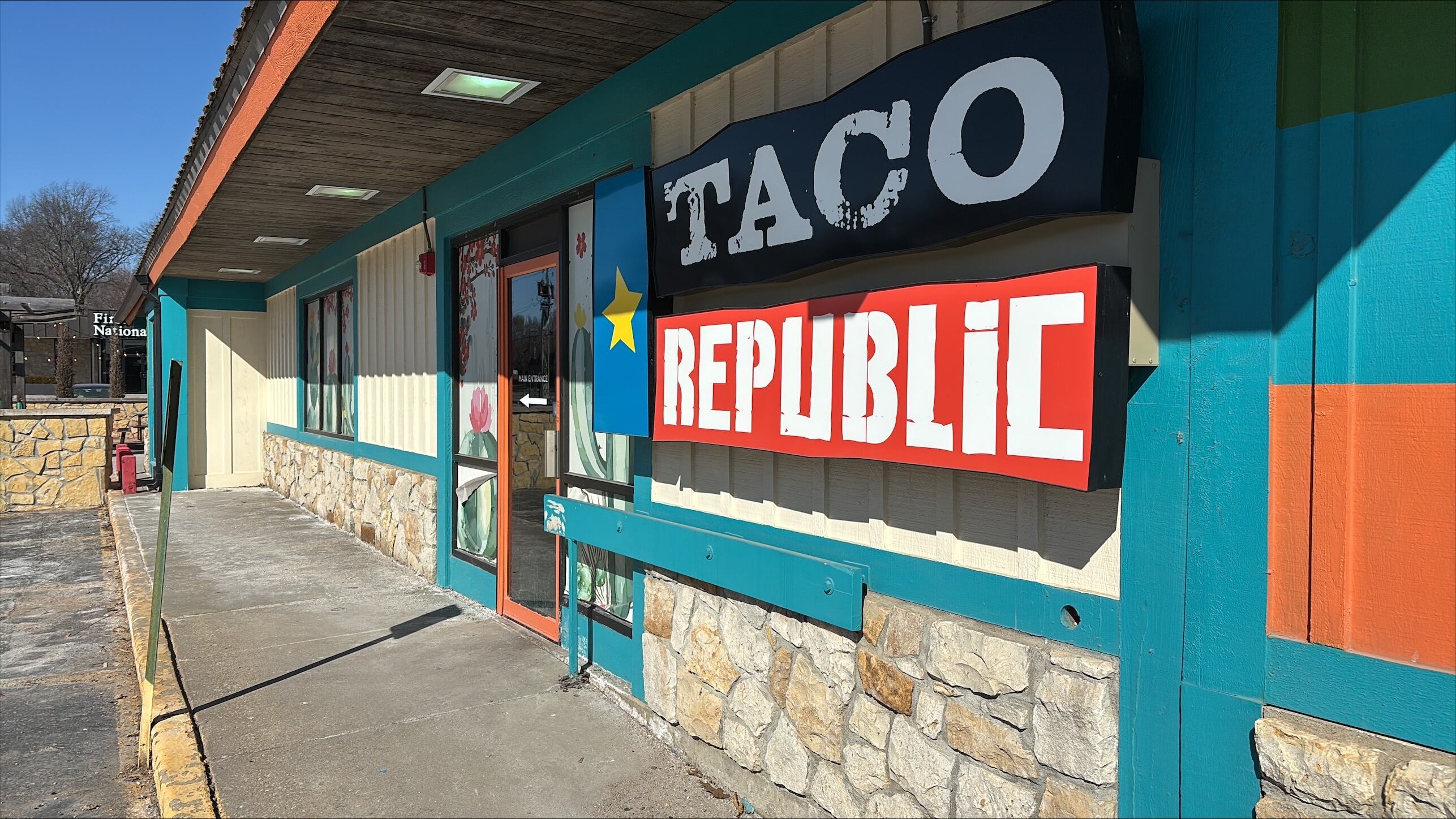 Robber steals ‘several hundred dollars’ from Prairie Village taco ...