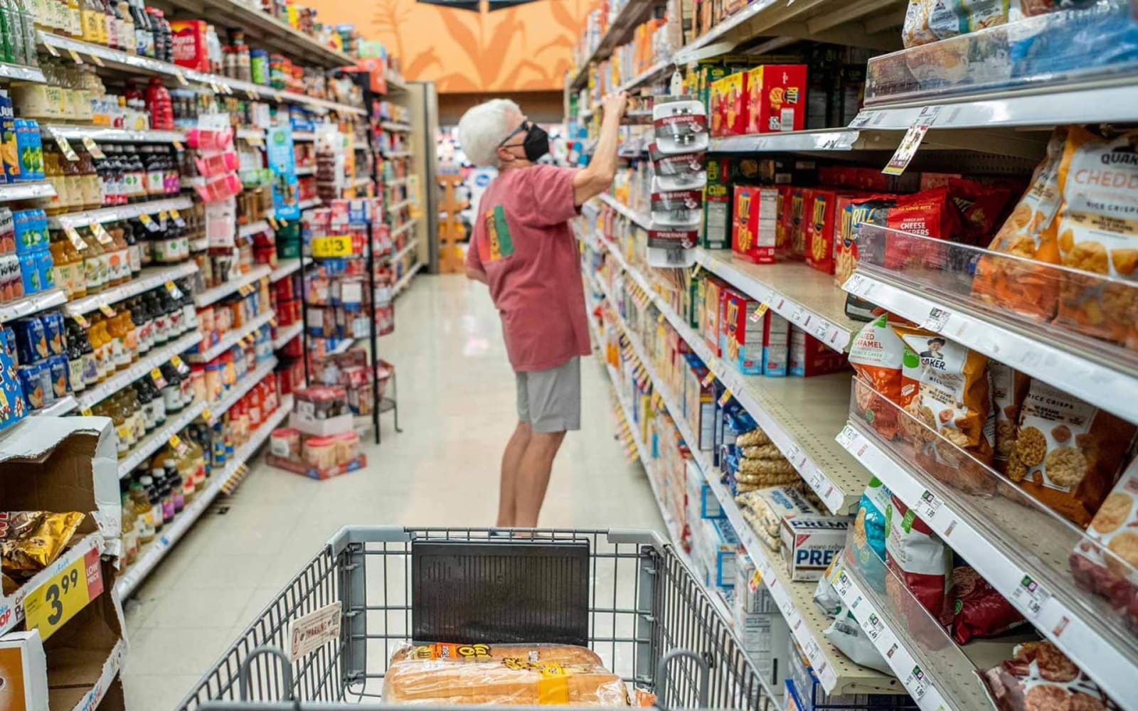 Us Consumer Spending Sees First Decline in Nearly Two Years Amid Trade ...