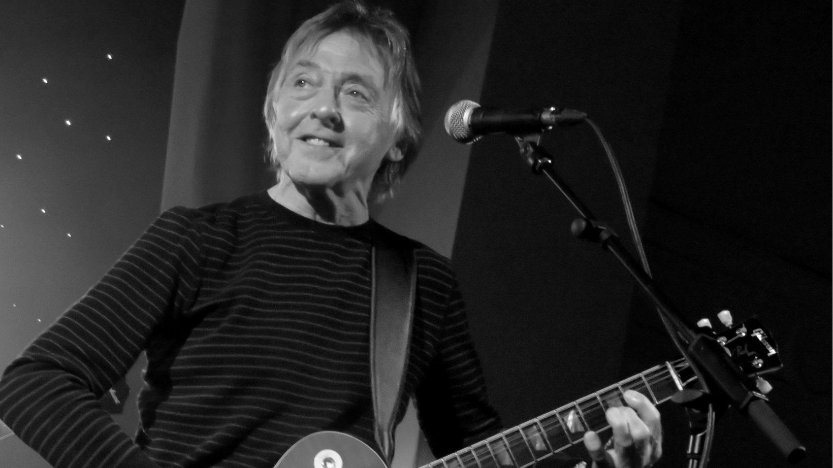 Nie żyje ostatni muzyk kultowego zespołu. Umarł przed północą otoczony ...