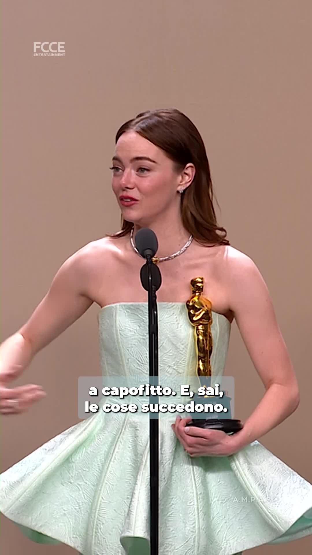 La star di Barbie riflette sull'infortunio subito durante lo spettacolo ...