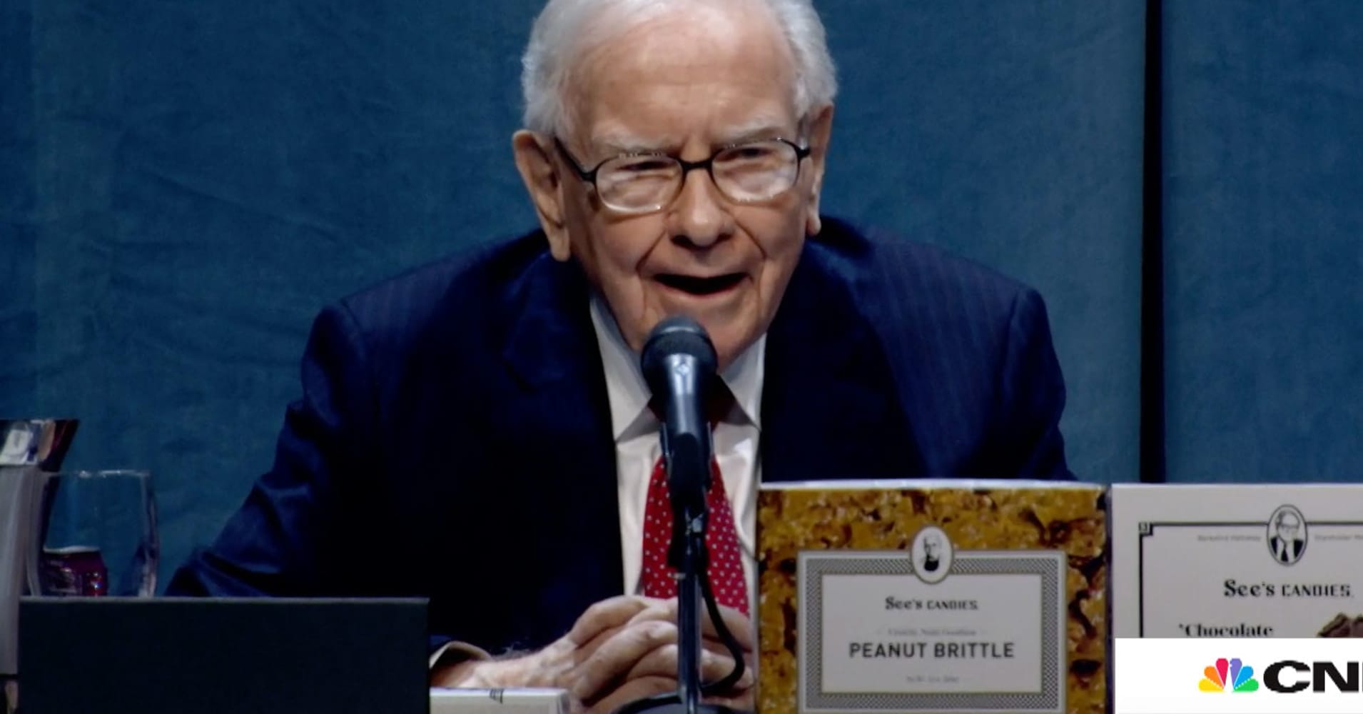 Warren Buffett calls Trump's tariffs a tax on goods, says 'the tooth ...