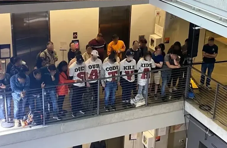 Microsoft employees protest company giving tech to IDF