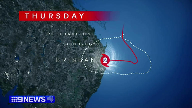 Cyclone Alfred edges towards direct hit on Brisbane