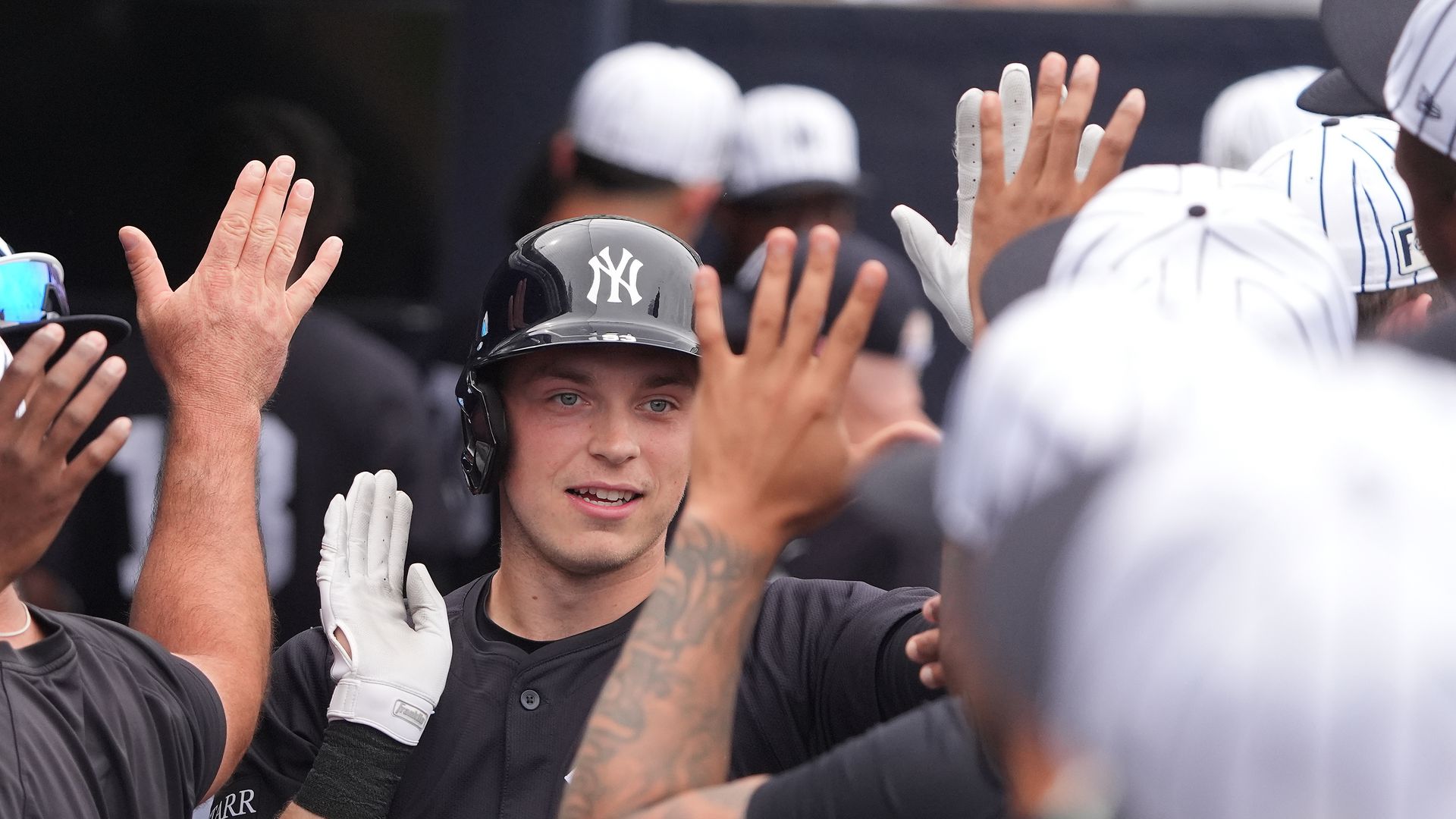 Yankee fans weigh in on change in facial hair policy