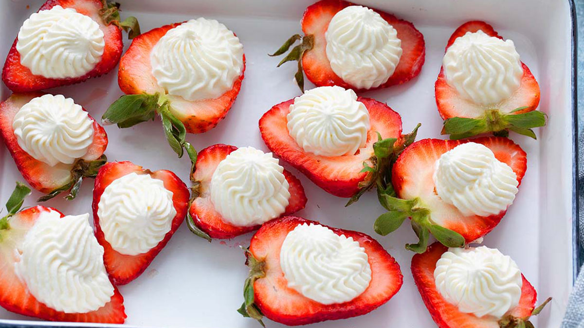 12 Berry-licious Recipes to Brighten Your Day!