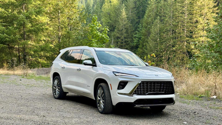 Buick Enclave Generations: All Model Years | CarBuzz