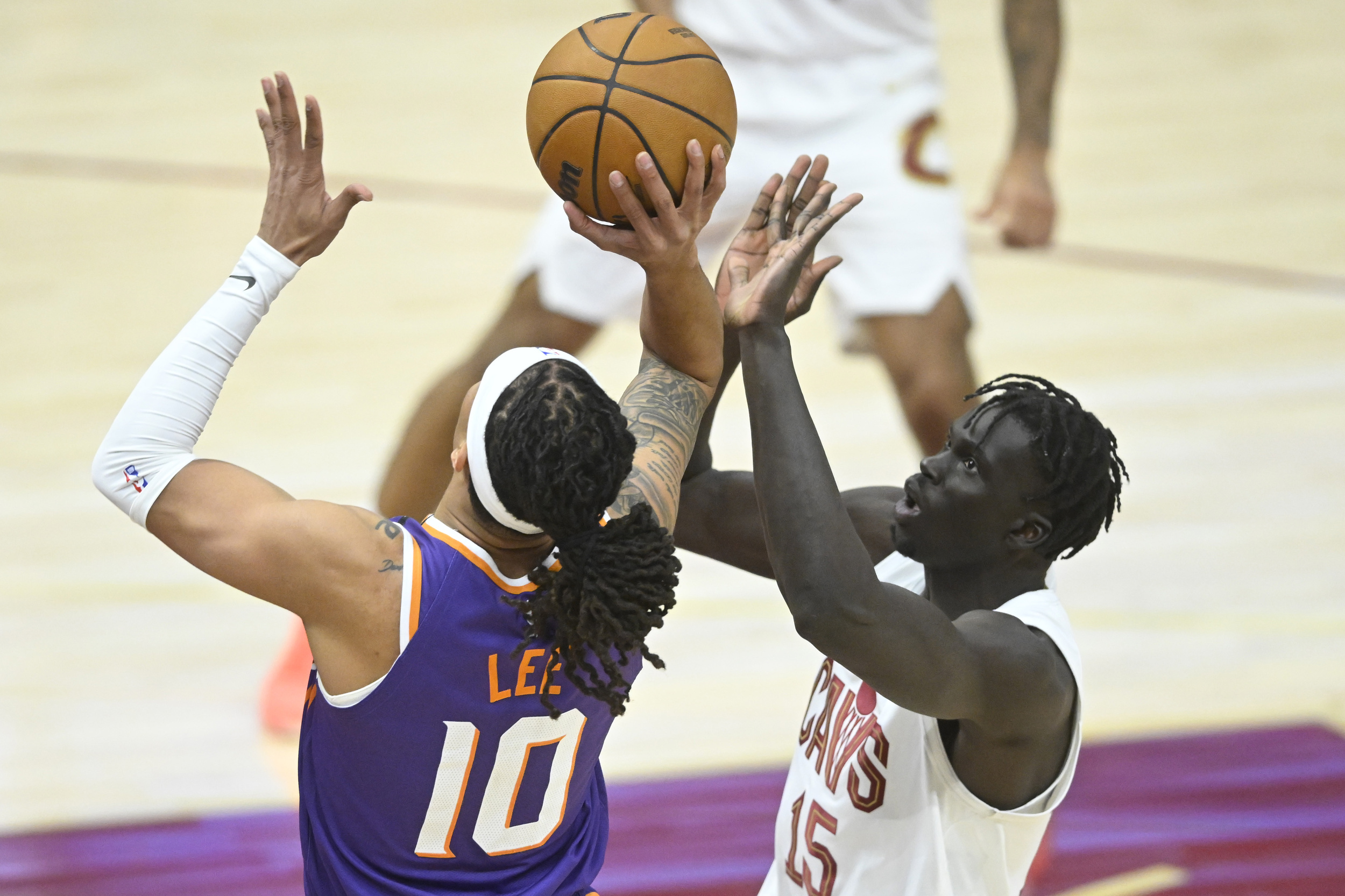 Cavaliers waive JT Thor