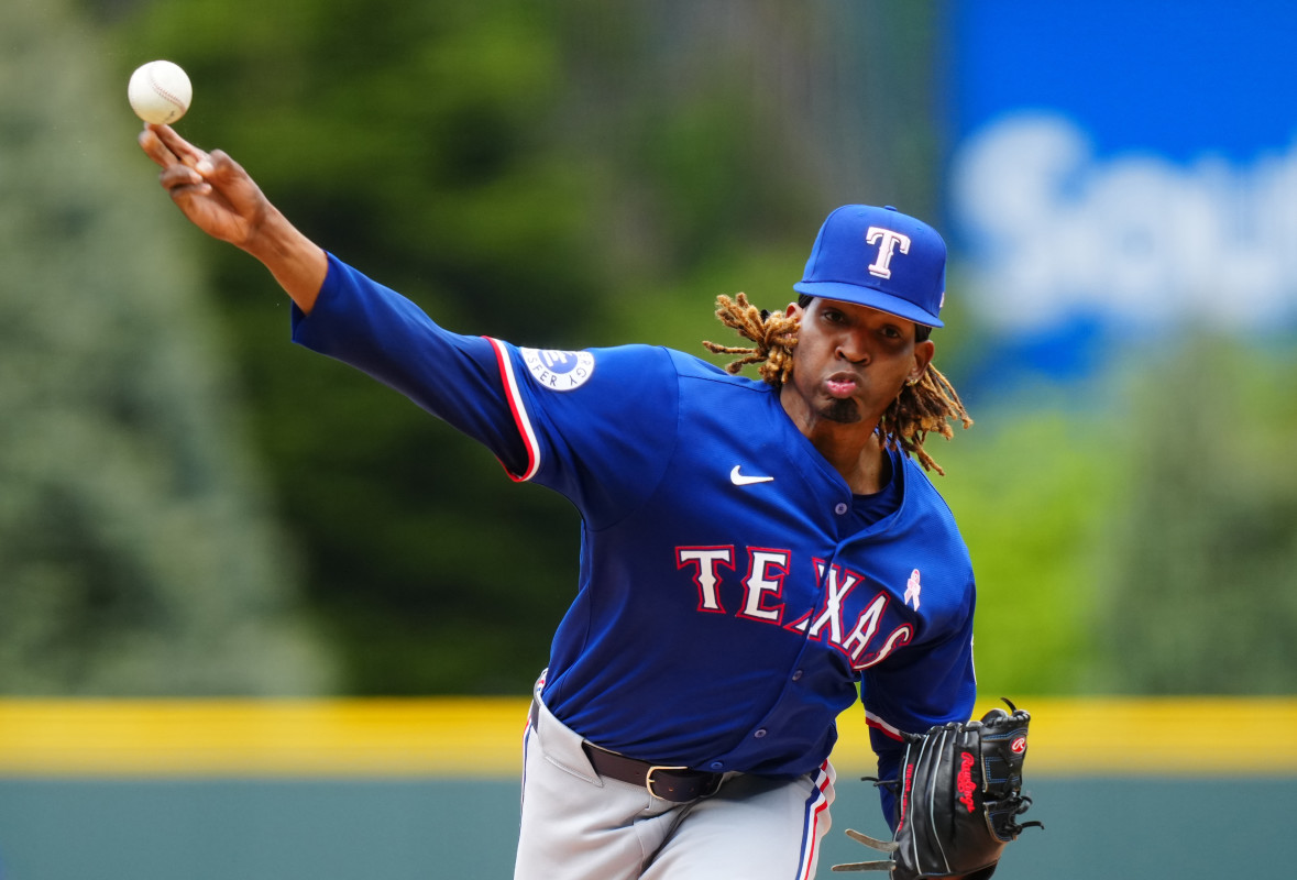 Mets Sign Former 14-Game Winner After Sean Manaea Injury