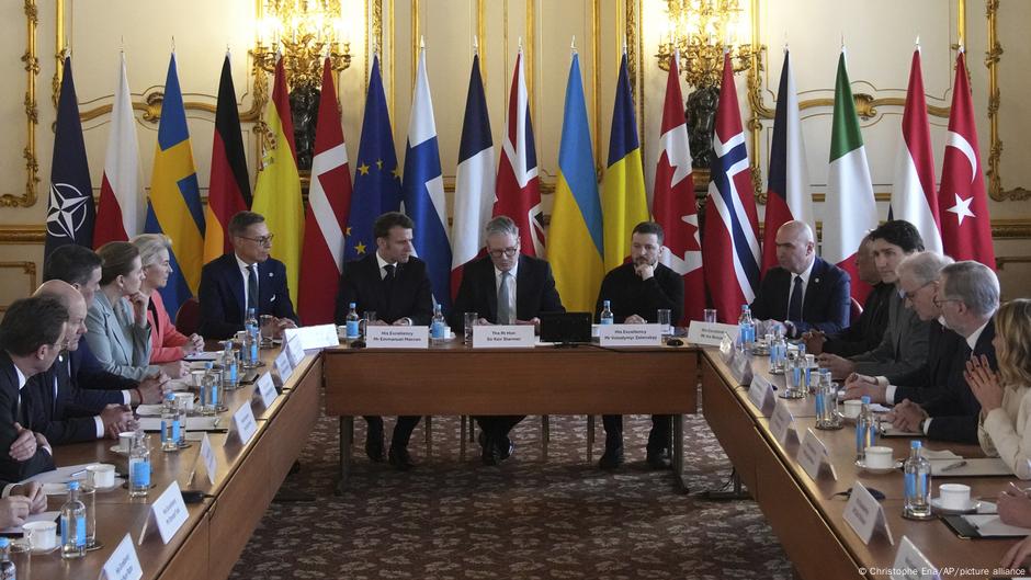 Ukraine: Zelenskyy meets European leaders in London