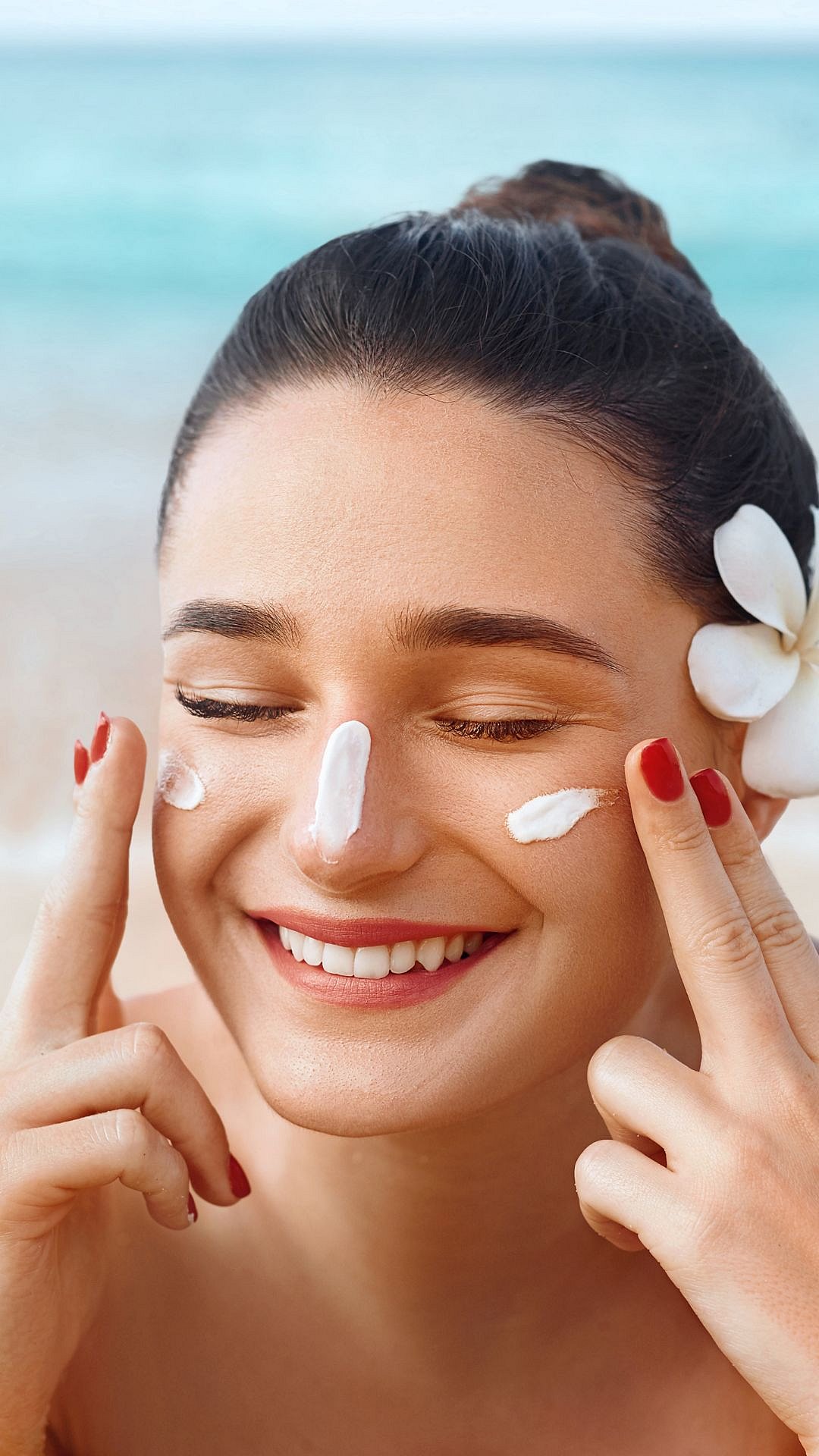 5 Sunscreen Tips For Maximum Skin Protection From Harsh UV Rays
