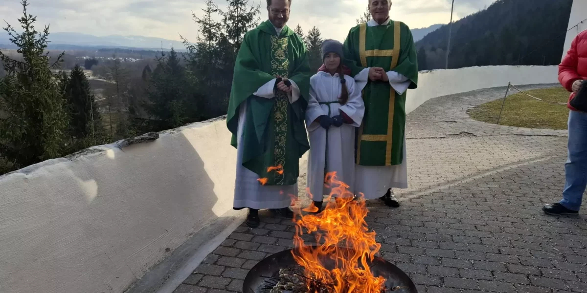 Tradition: Feierliche Verbrennung der Palmbuschen in Gurnitz