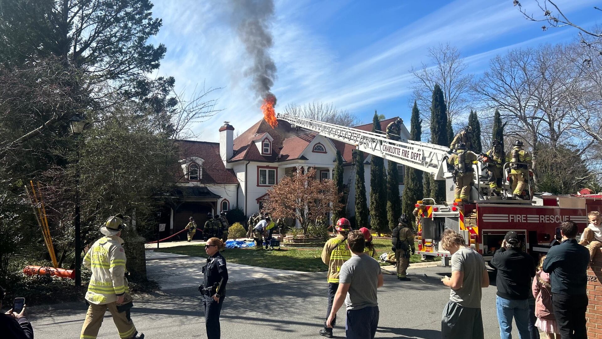 Firefighters battle fully involved garage fire in south Charlotte