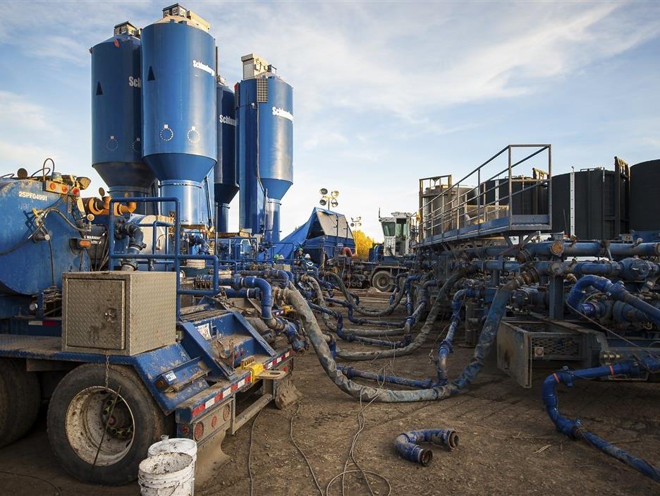 Des voix s’élèvent pour que les industries paient davantage pour puiser ...