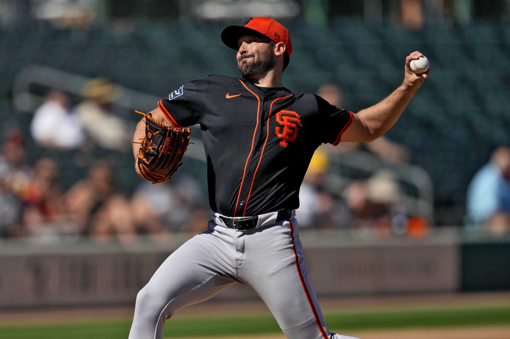 Giants pitchers focused on turning strikes into a clubhouse star turn